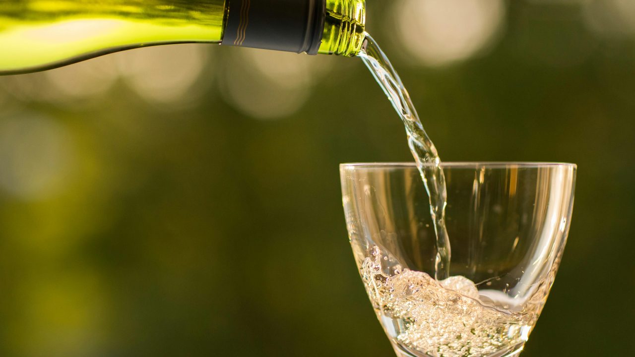 Why White Wine is Winning | Edify.
